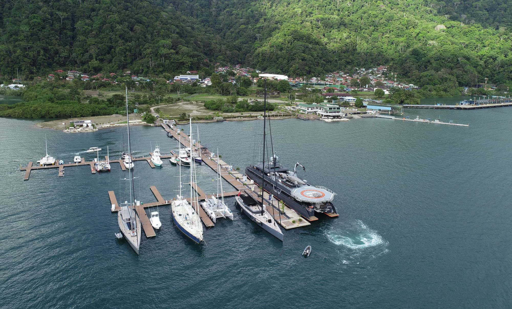 Puerto Golfito Costa Rica: Una puerta al paraíso - Casa Roland Golfito